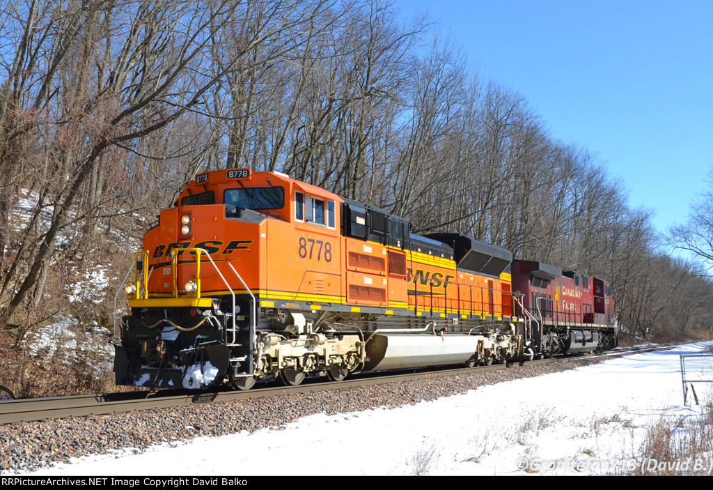 BNSF 8778